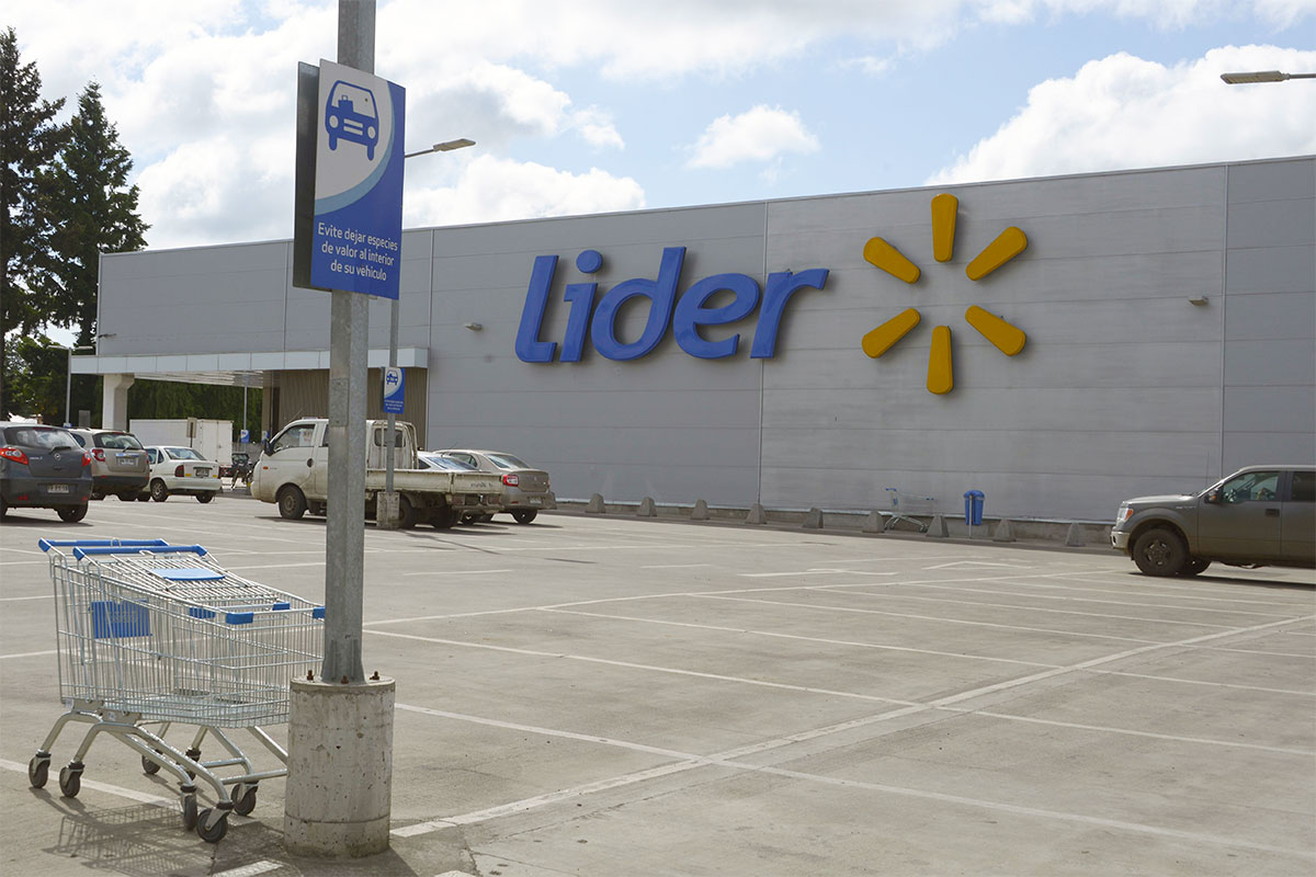 Walmart Chile responde a la polémica de las tarjetas de prepago