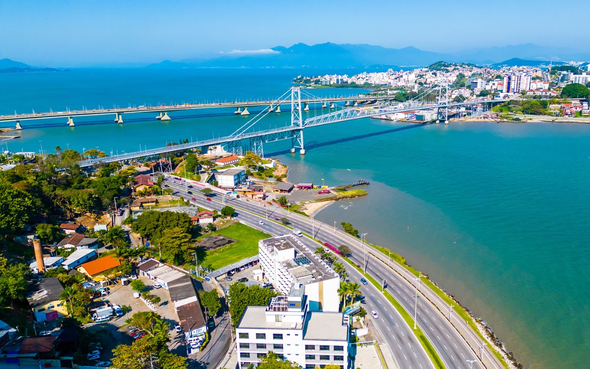 Suspenden vuelos en Aeropuerto de Florianópolis tras incidente en ...