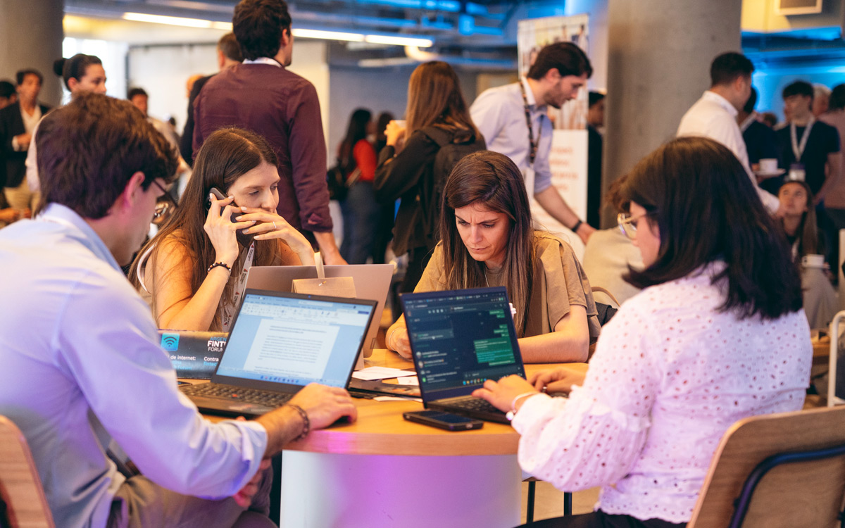 Culminaron las reuniones de advisory board del CMS Financial Innovation Chile - Chócale